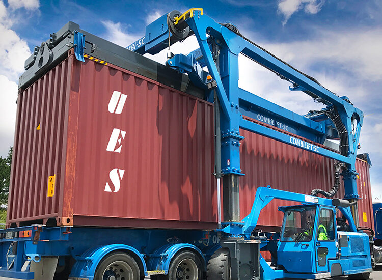 Combilift SC Straddle Carrier - Straddlecarrier en portaalkraan